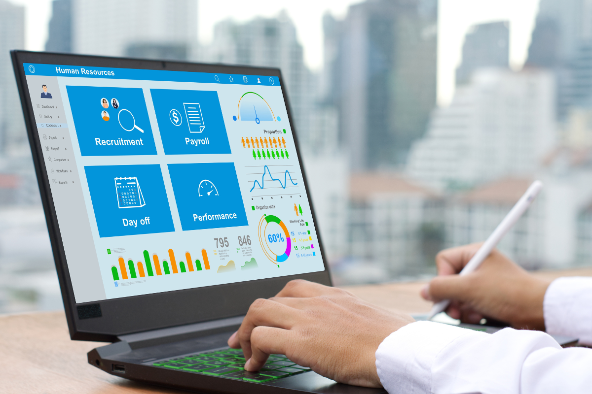 How to Select the Right HR Software for Your Organization - Evolveup